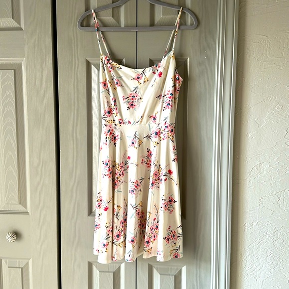 nine britton | Dresses | Nine Britton Small Lightweight Simple Soft ...